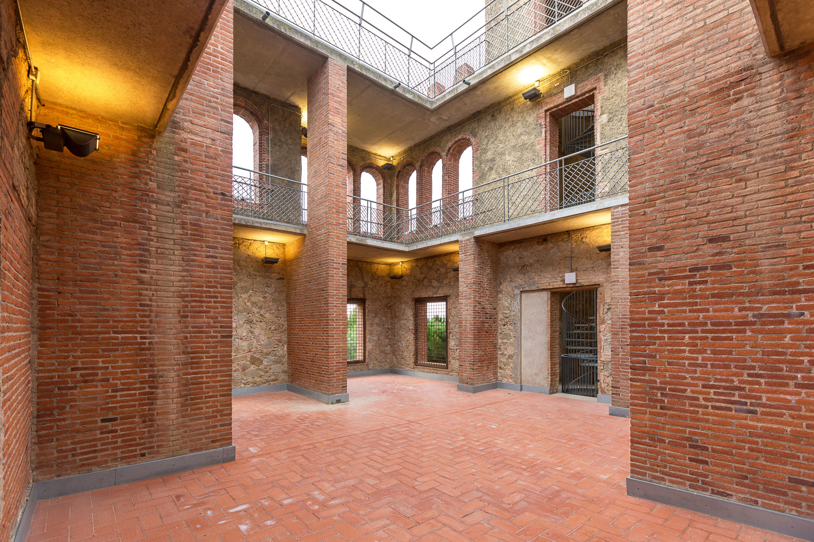 Castell de Torre Baró - Spirit Catalunya